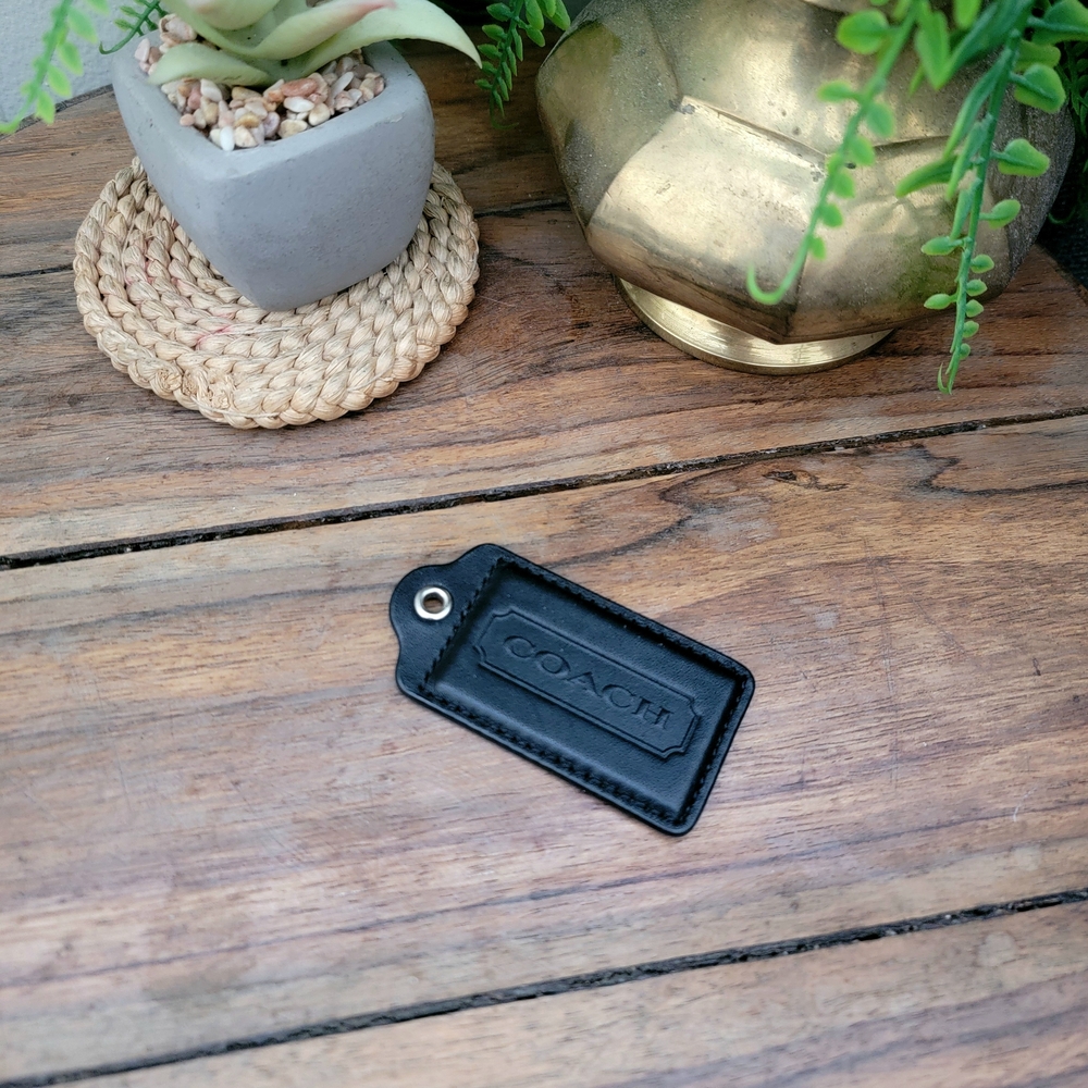 Coach Hang Tag Black Leather Keychain Bag Charm Penda… - Gem